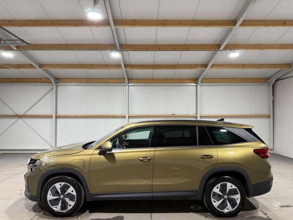 Yellow Skoda Kodiaq 2025 in Kaunas, with an engine capacity of 1.50 L and mileage of 35 thousand km for 29524 €, photo 9 on AUTOMOTO.COM.LV