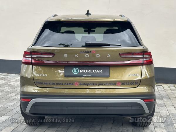 Skoda Kodiaq 2026 in Riga on AUTOMOTO.COM.LV Yellow Skoda Kodiaq 2026 in Riga, with an engine capacity of 1.50 L and mileage of 9 thousand km for 35850 €, photo 6 on AUTOMOTO.COM.LV