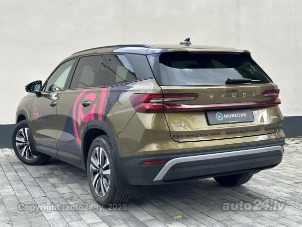 Skoda Kodiaq 2026 in Riga on AUTOMOTO.COM.LV Yellow Skoda Kodiaq 2026 in Riga, with an engine capacity of 1.50 L and mileage of 9 thousand km for 35850 €, photo 7 on AUTOMOTO.COM.LV