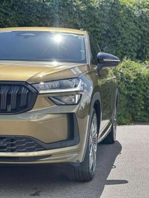 Желтый Шкода Kodiaq 2024 в Вильнюс, объемом двигателя 2.00 л и пробегом 39 тыс. км за 39900 €, фото 4 на AUTOMOTO.COM.LV