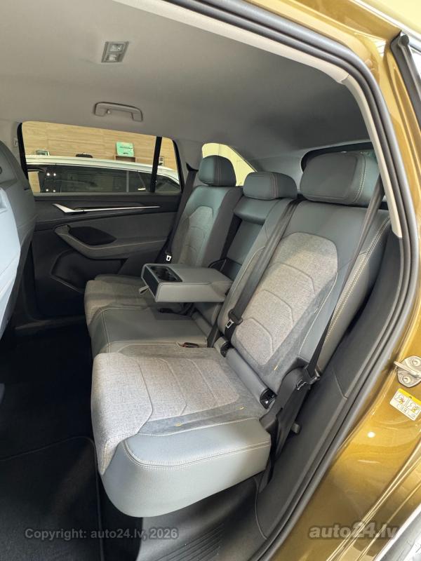Yellow Skoda Kodiaq 2026 in Paide, with an engine capacity of 2.00 L and mileage of 0 thousand km for 44920 €, photo 8 on AUTOMOTO.COM.LV