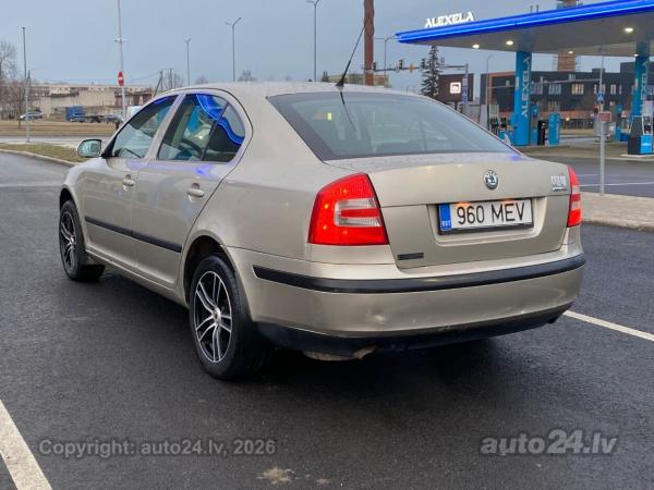 Beige Skoda Octavia 2005 in Tartu, with an engine capacity of 1.60 L and mileage of 175 thousand km for 2990 €, photo 5 on AUTOMOTO.COM.LV