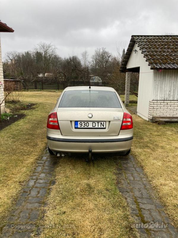 Beige Skoda Octavia 2005 in Tallinn, with an engine capacity of 1.90 L and mileage of 450 thousand km for 1050 €, photo 5 on AUTOMOTO.COM.LV