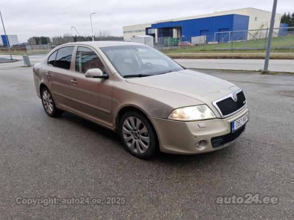Smilšu krāsa Skoda Octavia 2006 Tallina, ar dzinēja tilpumu 2.00 L un nobraukumu 408 tūkst. km par 1400 €, foto 2 vietnē AUTOMOTO.COM.LV