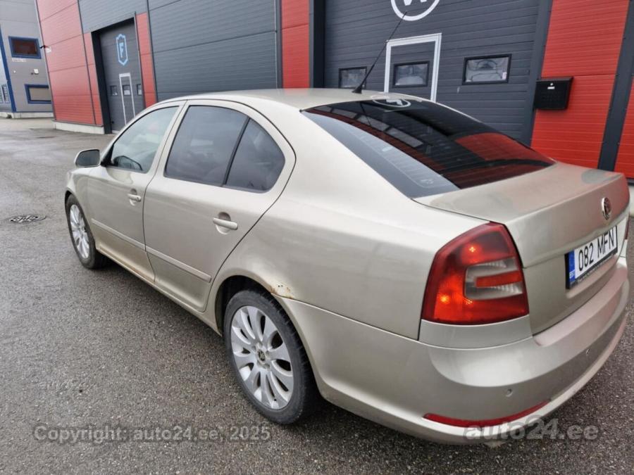 Beige Skoda Octavia 2006 in Tallinn, with an engine capacity of 2.00 L and mileage of 408 thousand km for 1400 €, photo 4 on AUTOMOTO.COM.LV