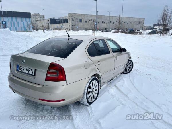 Smilšu krāsa Skoda Octavia 2006 Tallina, ar dzinēja tilpumu 2.00 L un nobraukumu 400 tūkst. km par 1999 €, foto 4 vietnē AUTOMOTO.COM.LV