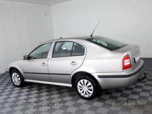 Smilšu krāsa Skoda Octavia 2008 Tallina, ar dzinēja tilpumu 1.60 L un nobraukumu 248 tūkst. km par 999 €, foto 5 vietnē AUTOMOTO.COM.LV