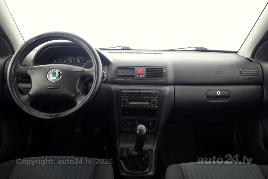 Smilšu krāsa Skoda Octavia 2008 Tallina, ar dzinēja tilpumu 1.60 L un nobraukumu 248 tūkst. km par 999 €, foto 6 vietnē AUTOMOTO.COM.LV