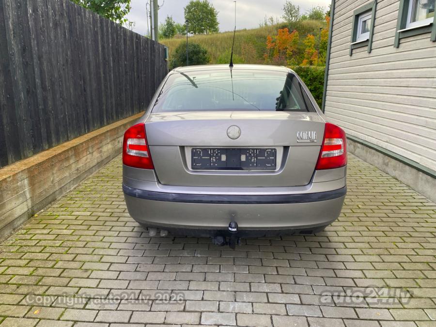Beige Skoda Octavia 2008 in Tallinn, with an engine capacity of 1.90 L and mileage of 295 thousand km for 3499 €, photo 6 on AUTOMOTO.COM.LV