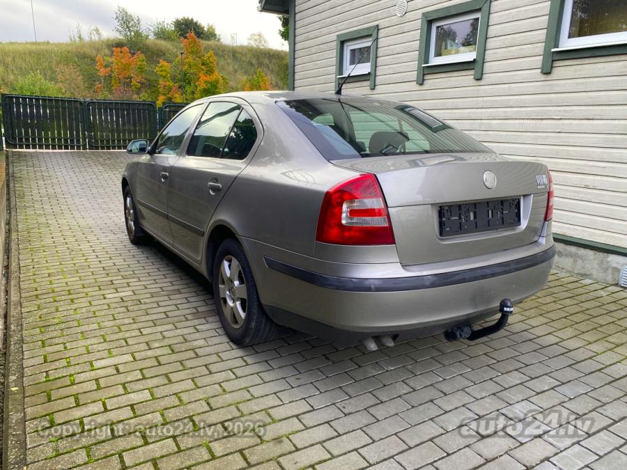 Beige Skoda Octavia 2008 in Tallinn, with an engine capacity of 1.90 L and mileage of 295 thousand km for 3499 €, photo 7 on AUTOMOTO.COM.LV