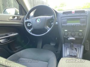 Beige Skoda Octavia 2008 in Tallinn, with an engine capacity of 1.90 L and mileage of 295 thousand km for 3499 €, photo 16 on AUTOMOTO.COM.LV