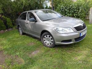Бежевый Шкода Октавия 2010 в Таллин, объемом двигателя 1.60 л и пробегом 221 тыс. км за 1900 €, фото 3 на AUTOMOTO.COM.LV