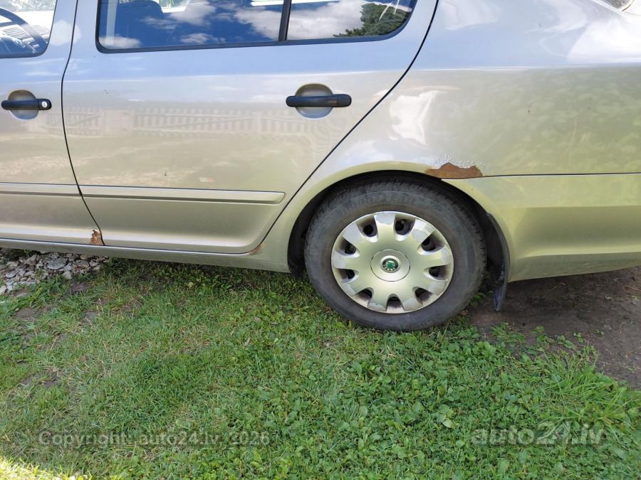 Бежевый Шкода Октавия 2010 в Таллин, объемом двигателя 1.60 л и пробегом 221 тыс. км за 1900 €, фото 6 на AUTOMOTO.COM.LV