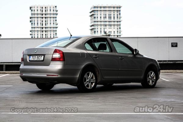 Smilšu krāsa Skoda Octavia 2011 Tallina, ar dzinēja tilpumu 1.40 L un nobraukumu 231 tūkst. km par 3800 €, foto 5 vietnē AUTOMOTO.COM.LV
