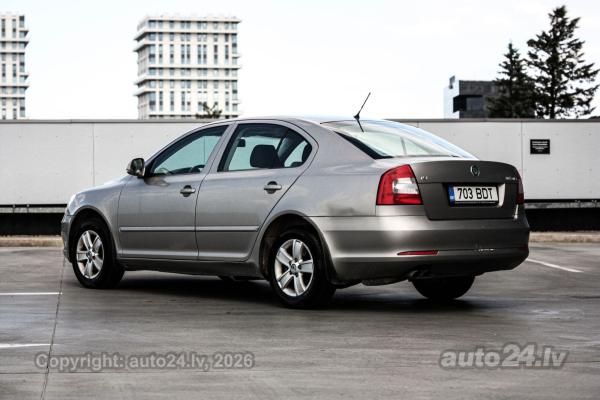 Smilšu krāsa Skoda Octavia 2011 Tallina, ar dzinēja tilpumu 1.40 L un nobraukumu 231 tūkst. km par 3800 €, foto 7 vietnē AUTOMOTO.COM.LV