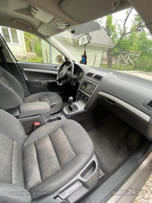 Smilšu krāsa Skoda Octavia 2012 Tallina, ar dzinēja tilpumu 1.20 L un nobraukumu 163 tūkst. km par 3200 €, foto 7 vietnē AUTOMOTO.COM.LV
