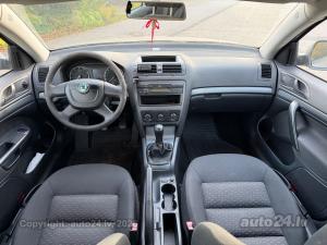 Smilšu krāsa Skoda Octavia 2012 Tartu, ar dzinēja tilpumu 1.20 L un nobraukumu 229 tūkst. km par 2590 €, foto 6 vietnē AUTOMOTO.COM.LV