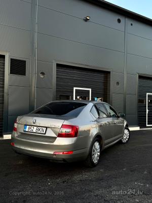 Beige Skoda Octavia 2014 in Tallinn, with an engine capacity of 2.00 L and mileage of 220 thousand km for 6499 €, photo 9 on AUTOMOTO.COM.LV