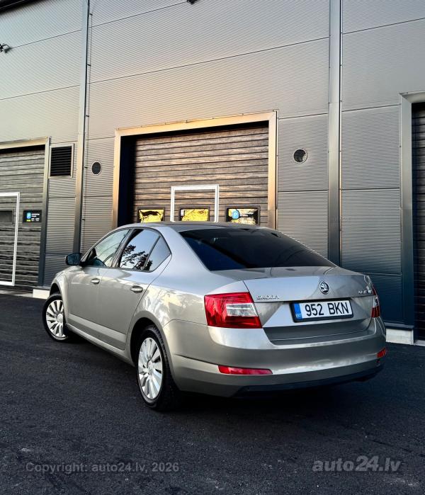 Smilšu krāsa Skoda Octavia 2014 Tallina, ar dzinēja tilpumu 2.00 L un nobraukumu 220 tūkst. km par 6499 €, foto 10 vietnē AUTOMOTO.COM.LV