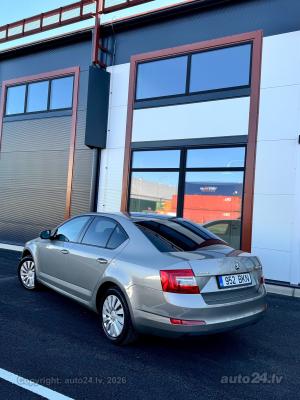 Beige Skoda Octavia 2014 in Tallinn, with an engine capacity of 2.00 L and mileage of 220 thousand km for 6499 €, photo 15 on AUTOMOTO.COM.LV
