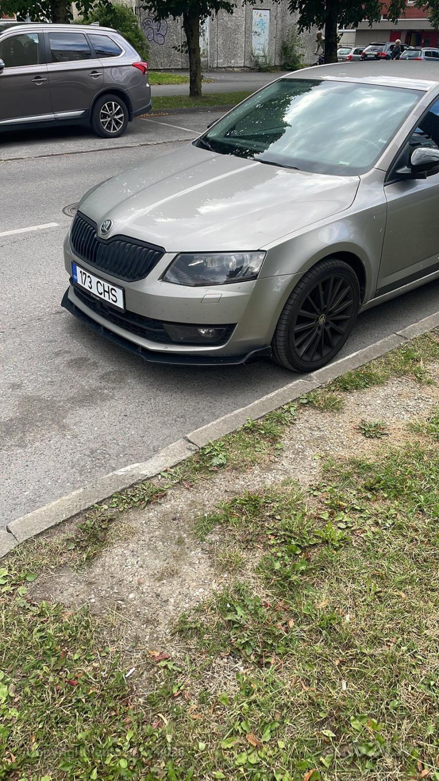 Smilšu krāsa Skoda Octavia 2014 Tallina, ar dzinēja tilpumu 1.40 L un nobraukumu 217 tūkst. km par 5999 €, foto 13 vietnē AUTOMOTO.COM.LV