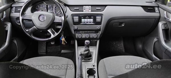Beige Skoda Octavia 2015 in Tartu, with an engine capacity of 1.20 L and mileage of 252 thousand km for 4990 €, photo 11 on AUTOMOTO.COM.LV