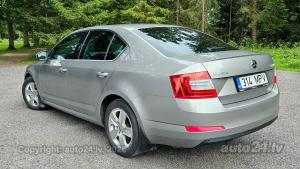 Smilšu krāsa Skoda Octavia 2016 Tallina, ar dzinēja tilpumu 2.00 L un nobraukumu 147 tūkst. km par 10550 €, foto 5 vietnē AUTOMOTO.COM.LV