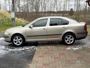 Smilšu krāsa Skoda Octavia 2005 Pērnava, ar dzinēja tilpumu 1.90 L un nobraukumu 0 tūkst. km par 1999 €, foto 4 vietnē AUTOMOTO.COM.LV