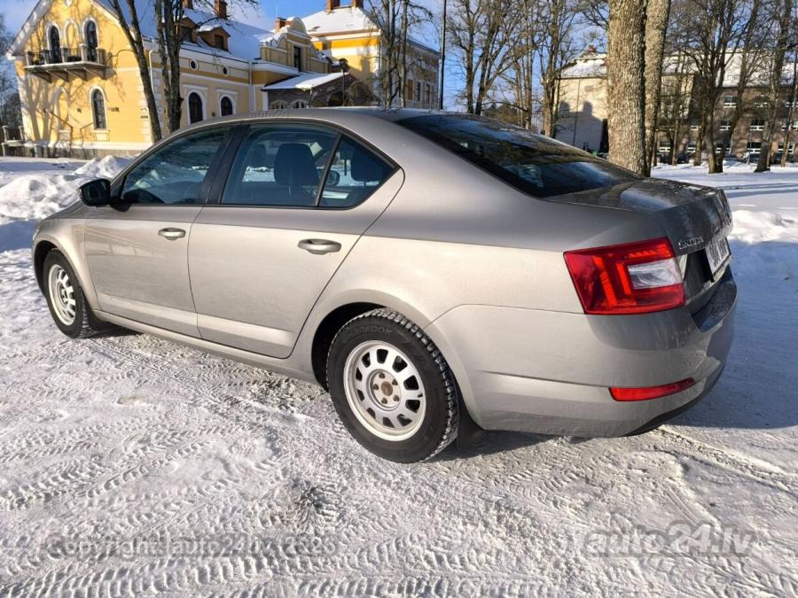 Beige Skoda Octavia 2015 in Viljandi, with an engine capacity of 1.20 L and mileage of 89 thousand km for 10400 €, photo 4 on AUTOMOTO.COM.LV