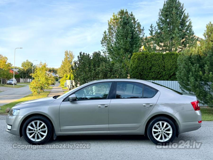 Beige Skoda Octavia 2015 in Tallinn, with an engine capacity of 1.40 L and mileage of 117 thousand km for 8995 €, photo 4 on AUTOMOTO.COM.LV