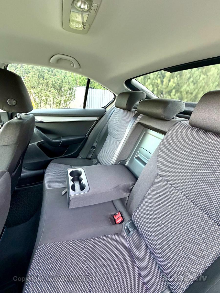 Beige Skoda Octavia 2015 in Tallinn, with an engine capacity of 1.40 L and mileage of 117 thousand km for 8995 €, photo 11 on AUTOMOTO.COM.LV