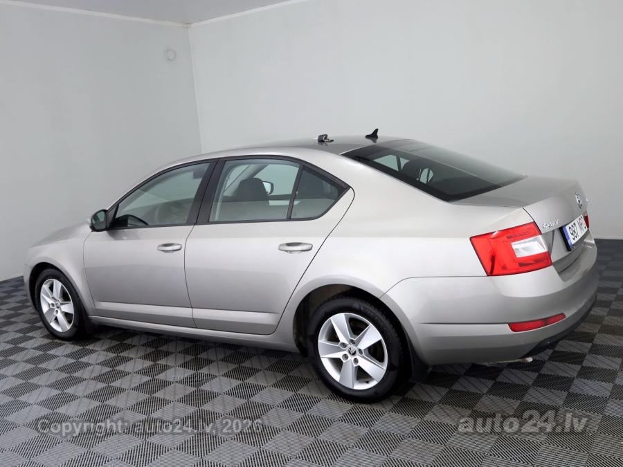 Beige Skoda Octavia 2015 in Tallinn, with an engine capacity of 1.40 L and mileage of 243 thousand km for 2999 €, photo 5 on AUTOMOTO.COM.LV