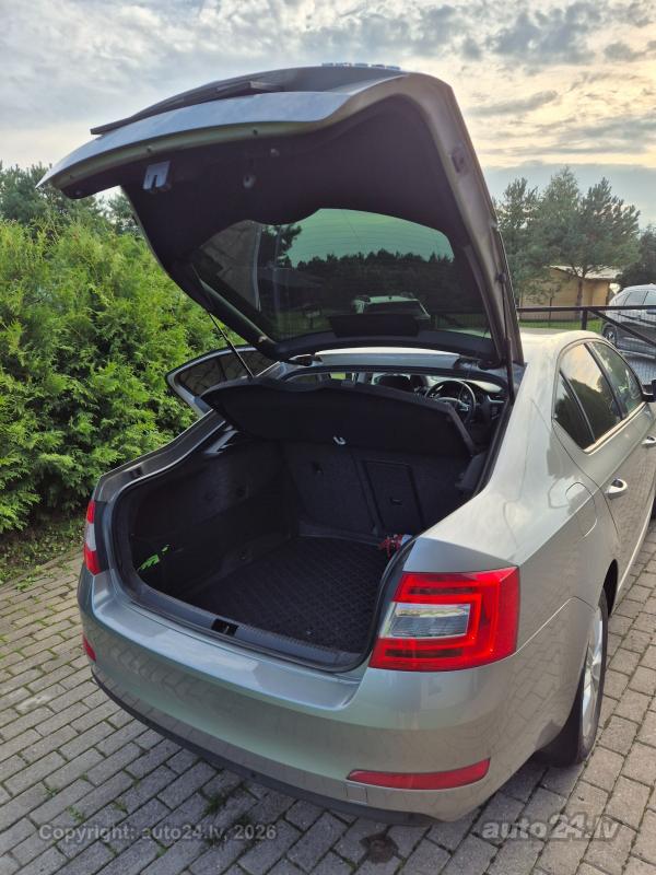 Smilšu krāsa Skoda Octavia 2015 Pērnava, ar dzinēja tilpumu 1.40 L un nobraukumu 187 tūkst. km par 8100 €, foto 3 vietnē AUTOMOTO.COM.LV