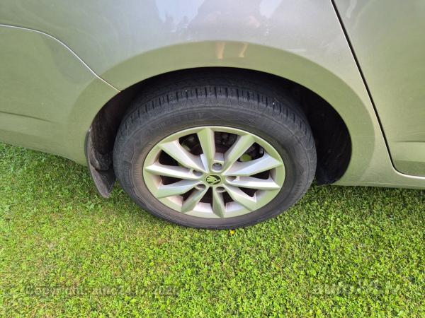 Smilšu krāsa Skoda Octavia 2015 Pērnava, ar dzinēja tilpumu 1.40 L un nobraukumu 187 tūkst. km par 8100 €, foto 6 vietnē AUTOMOTO.COM.LV