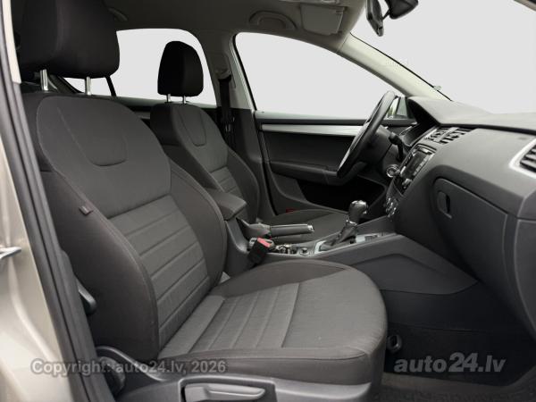 Шкода Октавия 2015 в Пярну на AUTOMOTO.COM.LV Бежевый Шкода Октавия 2015 в Пярну, объемом двигателя 1.40 л и пробегом 197 тыс. км за 8900 €, фото 6 на AUTOMOTO.COM.LV