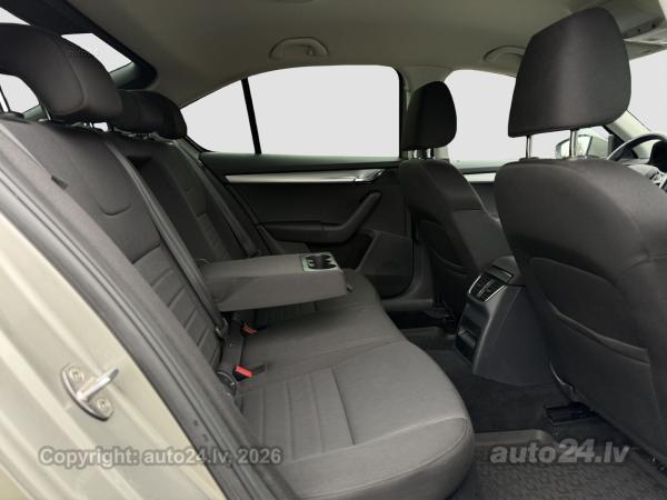 Шкода Октавия 2015 в Пярну на AUTOMOTO.COM.LV Бежевый Шкода Октавия 2015 в Пярну, объемом двигателя 1.40 л и пробегом 197 тыс. км за 8900 €, фото 8 на AUTOMOTO.COM.LV