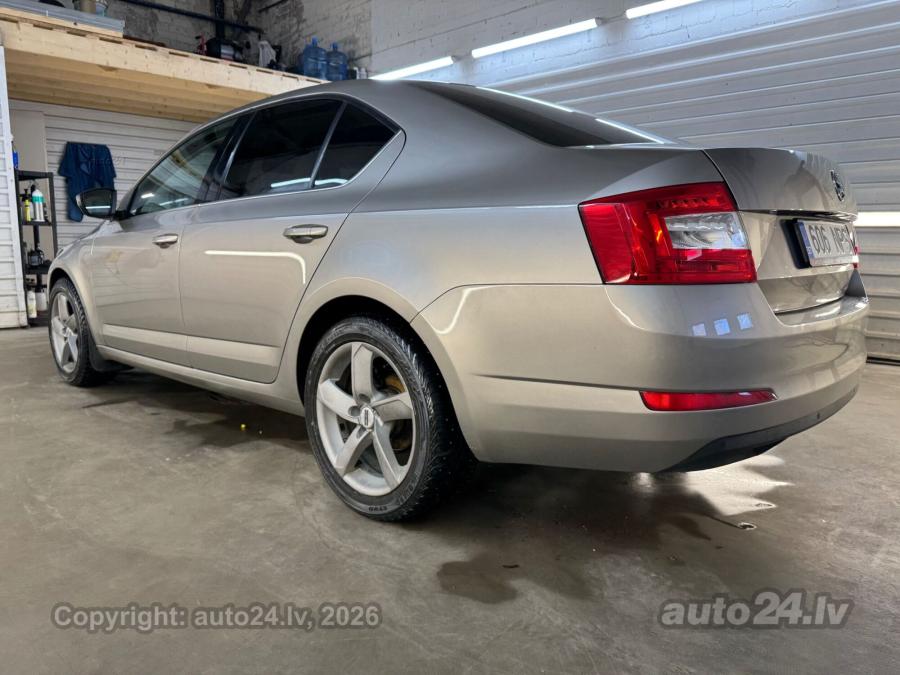 Beige Skoda Octavia 2016 in Tallinn, with an engine capacity of 1.40 L and mileage of 219 thousand km for 8900 €, photo 5 on AUTOMOTO.COM.LV