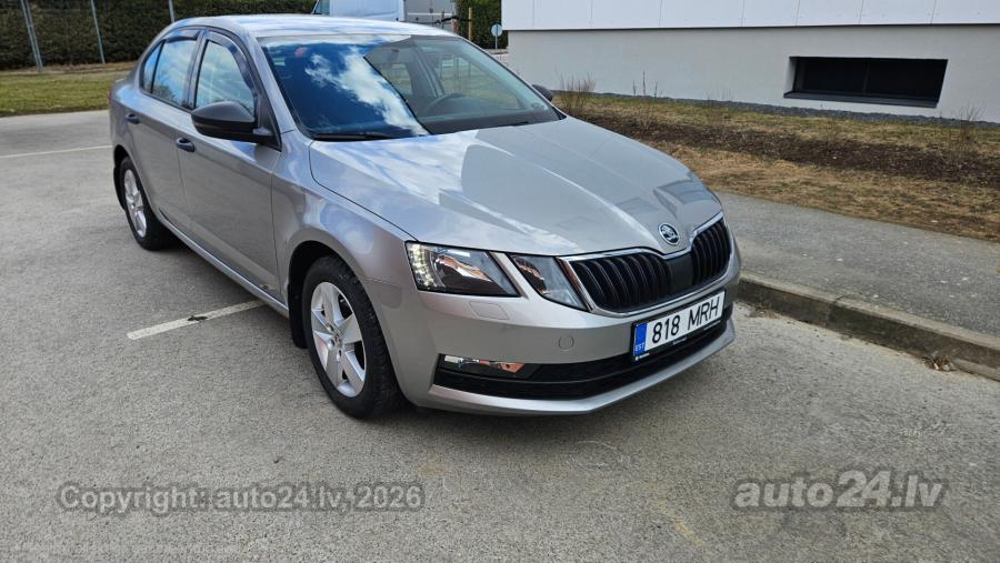 Smilšu krāsa Skoda Octavia 2017 Tallina, ar dzinēja tilpumu 1.00 L un nobraukumu 47 tūkst. km par 11600 €, foto 3 vietnē AUTOMOTO.COM.LV