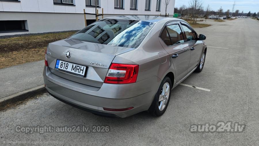 Smilšu krāsa Skoda Octavia 2017 Tallina, ar dzinēja tilpumu 1.00 L un nobraukumu 47 tūkst. km par 11600 €, foto 5 vietnē AUTOMOTO.COM.LV