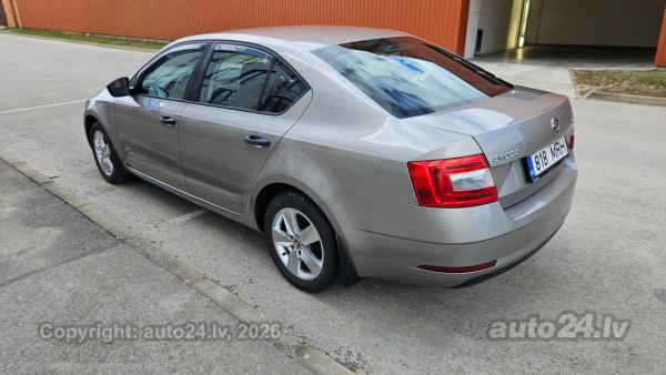 Beige Skoda Octavia 2017 in Tallinn, with an engine capacity of 1.00 L and mileage of 47 thousand km for 11600 €, photo 5 on AUTOMOTO.COM.LV