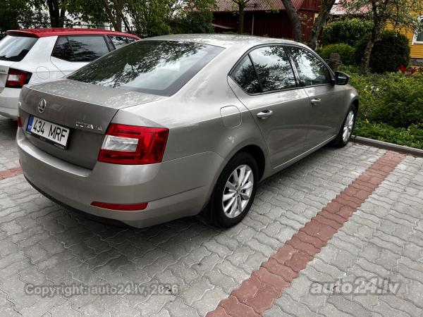 Beige Skoda Octavia 2017 in Tallinn, with an engine capacity of 1.40 L and mileage of 205 thousand km for 7500 €, photo 4 on AUTOMOTO.COM.LV