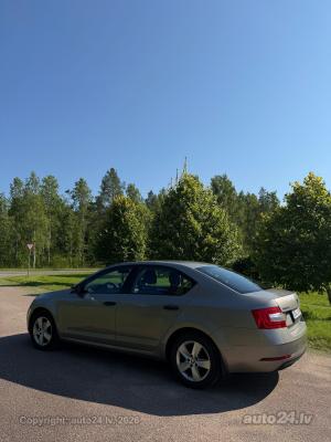 Smilšu krāsa Skoda Octavia 2017 Narva, ar dzinēja tilpumu 1.20 L un nobraukumu 115 tūkst. km par 7300 €, foto 9 vietnē AUTOMOTO.COM.LV