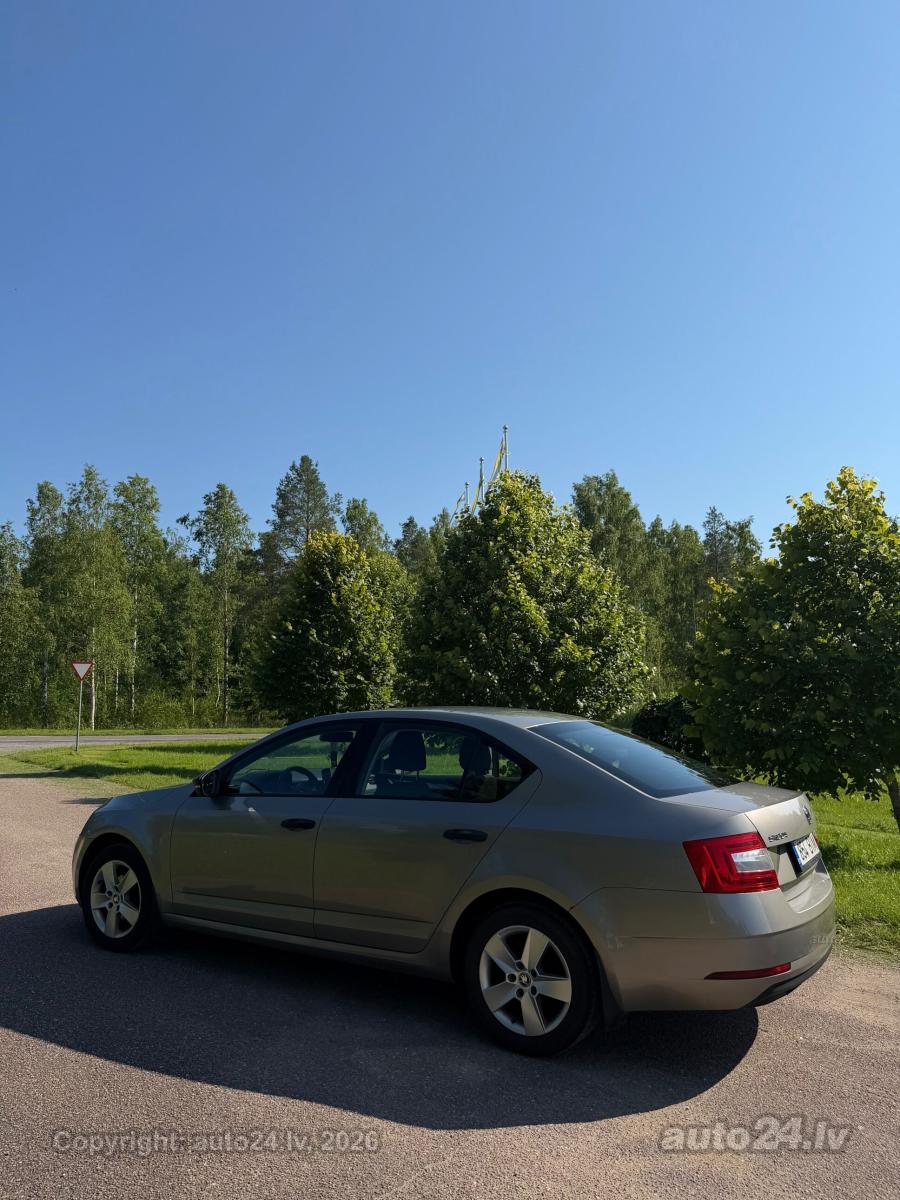 Smilšu krāsa Skoda Octavia 2017 Narva, ar dzinēja tilpumu 1.20 L un nobraukumu 115 tūkst. km par 7300 €, foto 9 vietnē AUTOMOTO.COM.LV