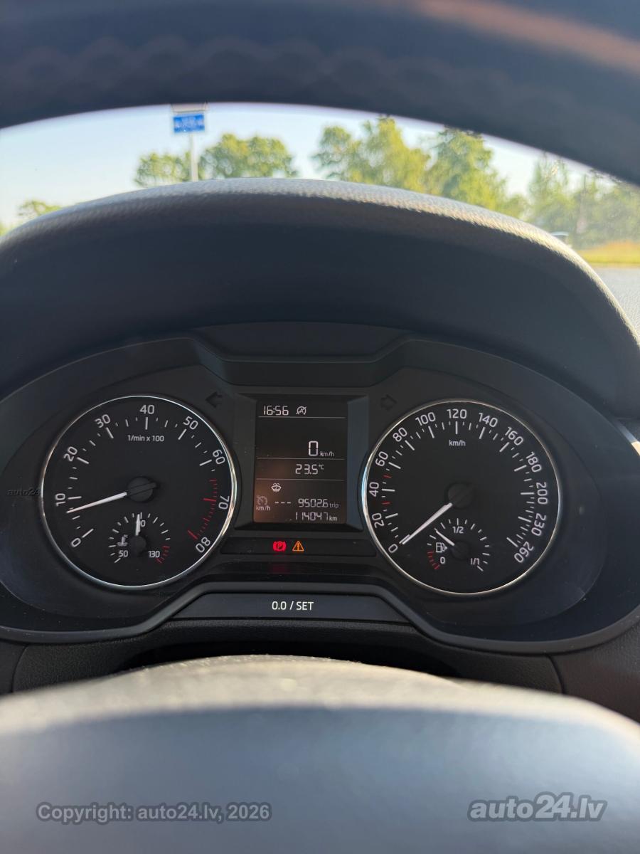 Smilšu krāsa Skoda Octavia 2017 Narva, ar dzinēja tilpumu 1.20 L un nobraukumu 115 tūkst. km par 7300 €, foto 16 vietnē AUTOMOTO.COM.LV