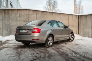 Beige Skoda Octavia 2018 in Tartu, with an engine capacity of 1.60 L and mileage of 103 thousand km for 12490 €, photo 9 on AUTOMOTO.COM.LV