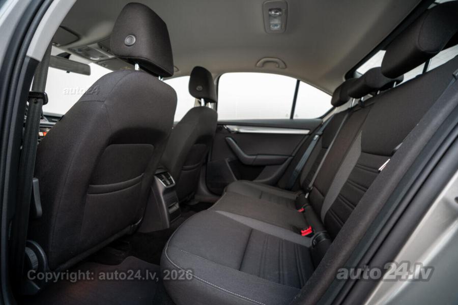 Beige Skoda Octavia 2018 in Tartu, with an engine capacity of 1.60 L and mileage of 103 thousand km for 12490 €, photo 15 on AUTOMOTO.COM.LV