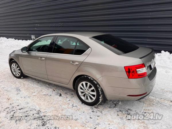 Smilšu krāsa Skoda Octavia 2018 Tallina, ar dzinēja tilpumu 1.40 L un nobraukumu 270 tūkst. km par 8500 €, foto 5 vietnē AUTOMOTO.COM.LV
