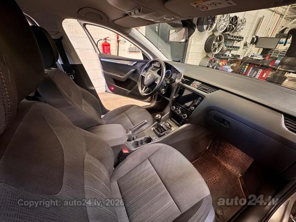 Beige Skoda Octavia 2018 in Tallinn, with an engine capacity of 1.40 L and mileage of 270 thousand km for 8500 €, photo 11 on AUTOMOTO.COM.LV