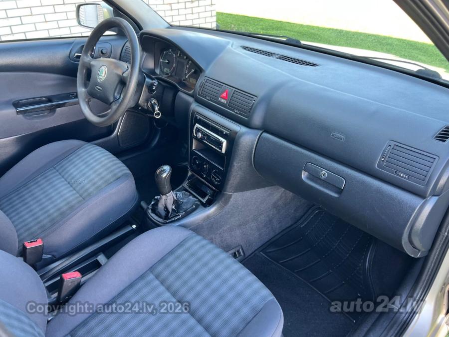 Beige Skoda Octavia 2005 in Paide, with an engine capacity of 1.90 L and mileage of 253 thousand km for 3299 €, photo 14 on AUTOMOTO.COM.LV
