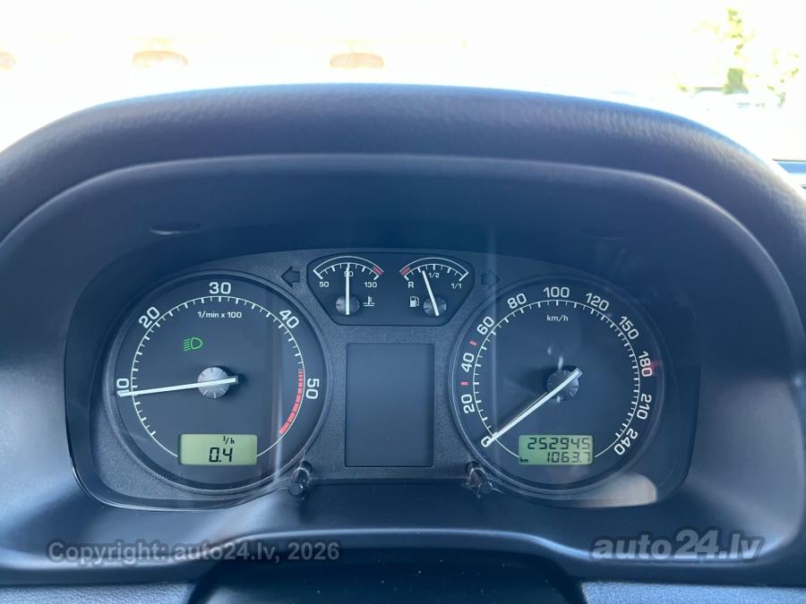 Beige Skoda Octavia 2005 in Paide, with an engine capacity of 1.90 L and mileage of 253 thousand km for 3299 €, photo 24 on AUTOMOTO.COM.LV